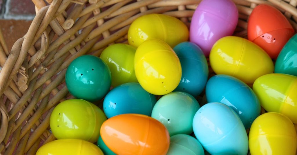15 Non-Candy Ideas for Stuffing Easter Eggs-Little Sprouts Learning